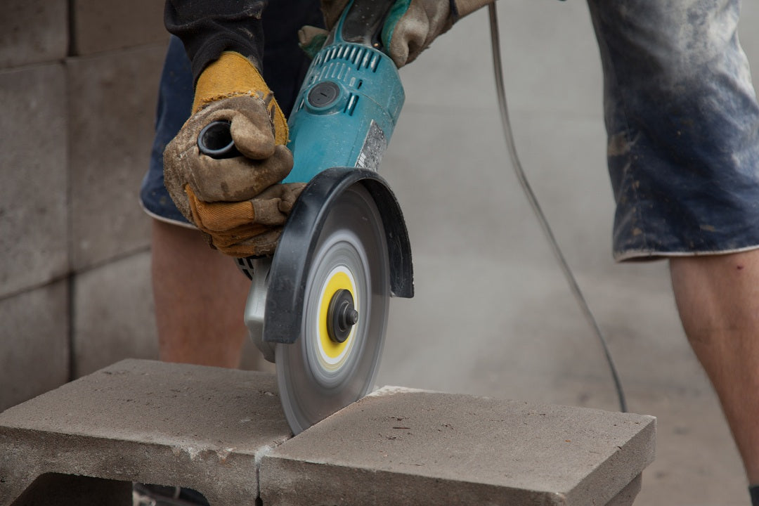 iQMS362 16.5" Dust Control Masonry Saw | Blades Direct