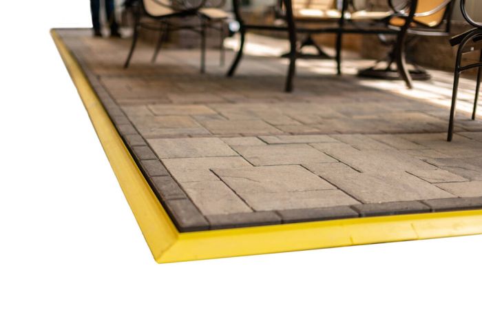 PAVE EDGE HiVIZ™ Safetey Edge Restraint 84 ft Bundle – Blades Direct