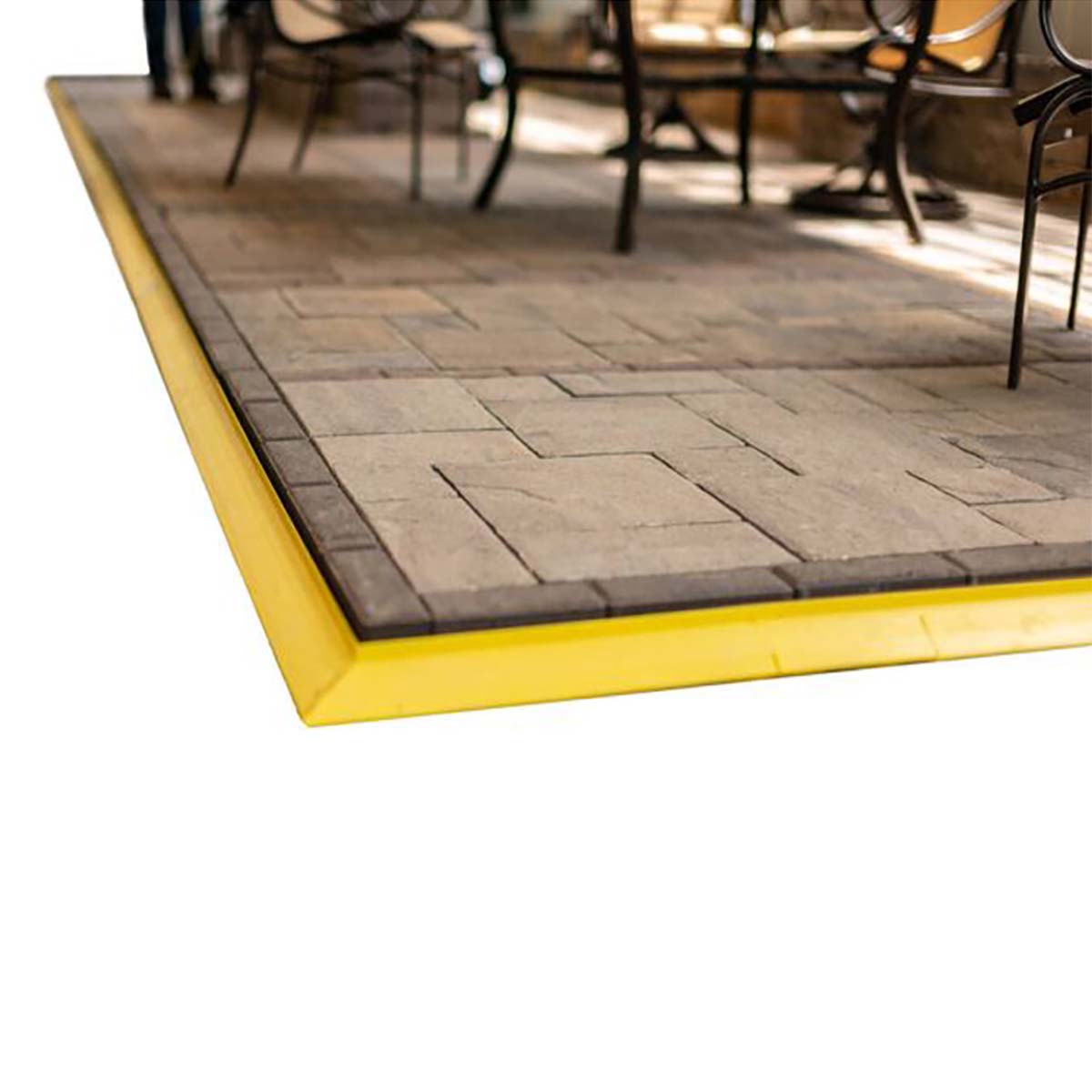 Pave Edge HiVIZ Safety Edge Restraint 84 ft Bundle – Blades Direct